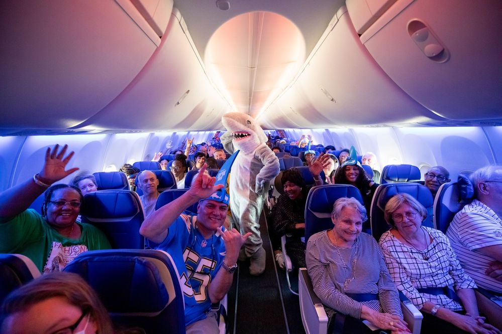 Southwest Hosts “Fin Flight” in Celebration of Discovery Channel’s ...